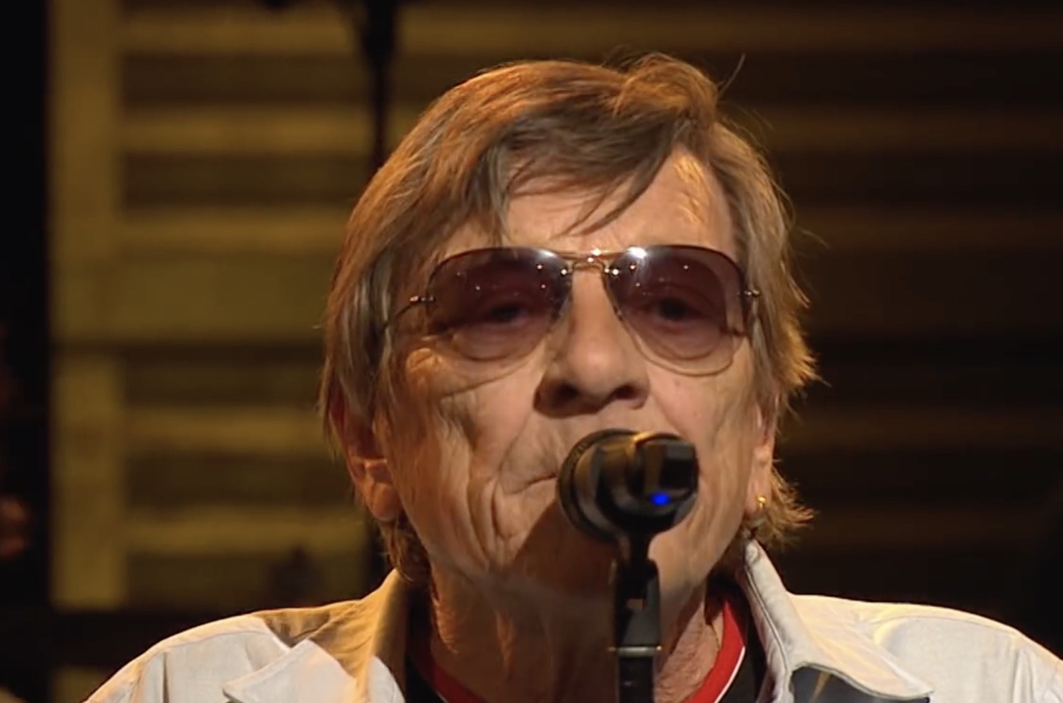 Fondation Suisa ehrt Mundart-Rocker Polo Hofer - kleinreport.ch