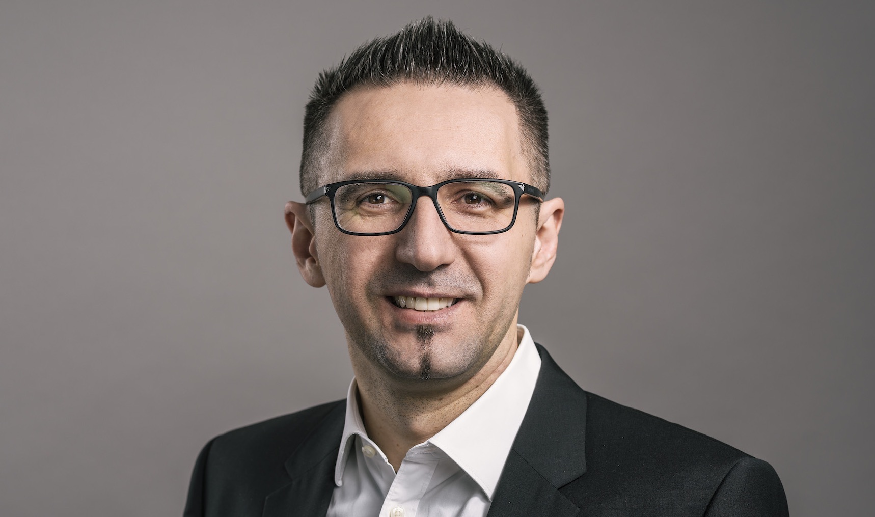 Eljub Ramic neuer Geschäftsführer der News Aktuell AG - kleinreport.ch