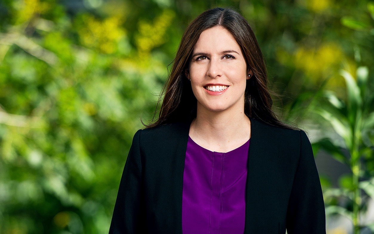 Von Genf nach Paris für SRF: Mirjam Mathis wird im Spätsommer ...