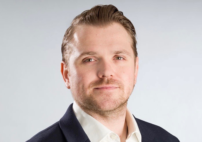 Radio Zürisee-Moderator Simon Berginz wechselt zu Ellie Media ...